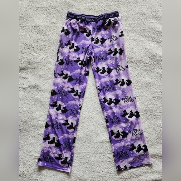 Disney | Intimates & Sleepwear | New Disney Womens Hocus Pocus Witch ...